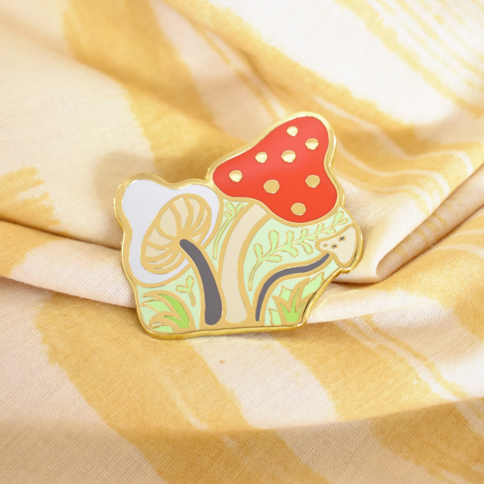 Mushroom Enamel Pin: "Great gift for a friends birthday"